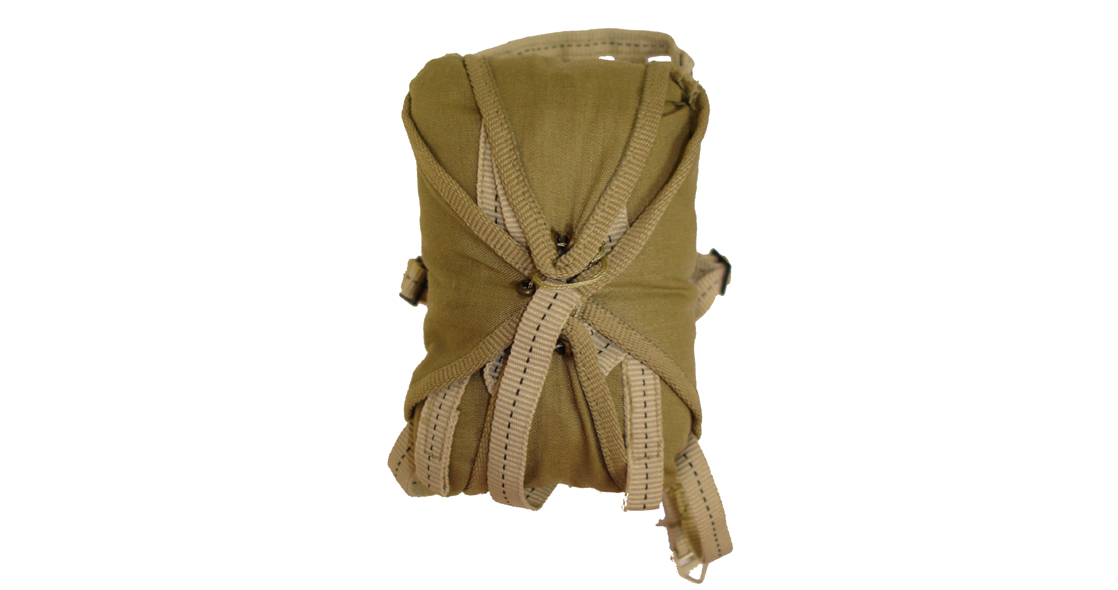 1:6 Scale British WWII X-Type Parachute Pack, Veegostore