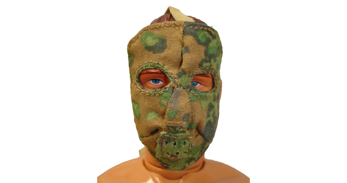 1:6 Scale German WWII Winteramabzug Spring Oakleaf Camo Mask, Veegostore
