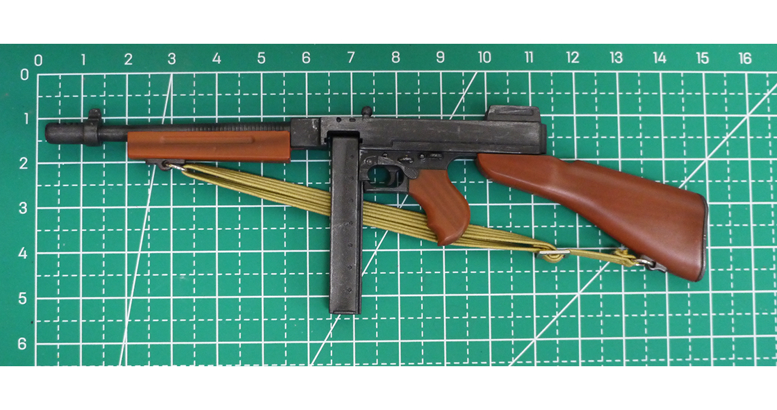 1:6 Scale U.S. WWII Thompson Submachine Gun, Veegostore